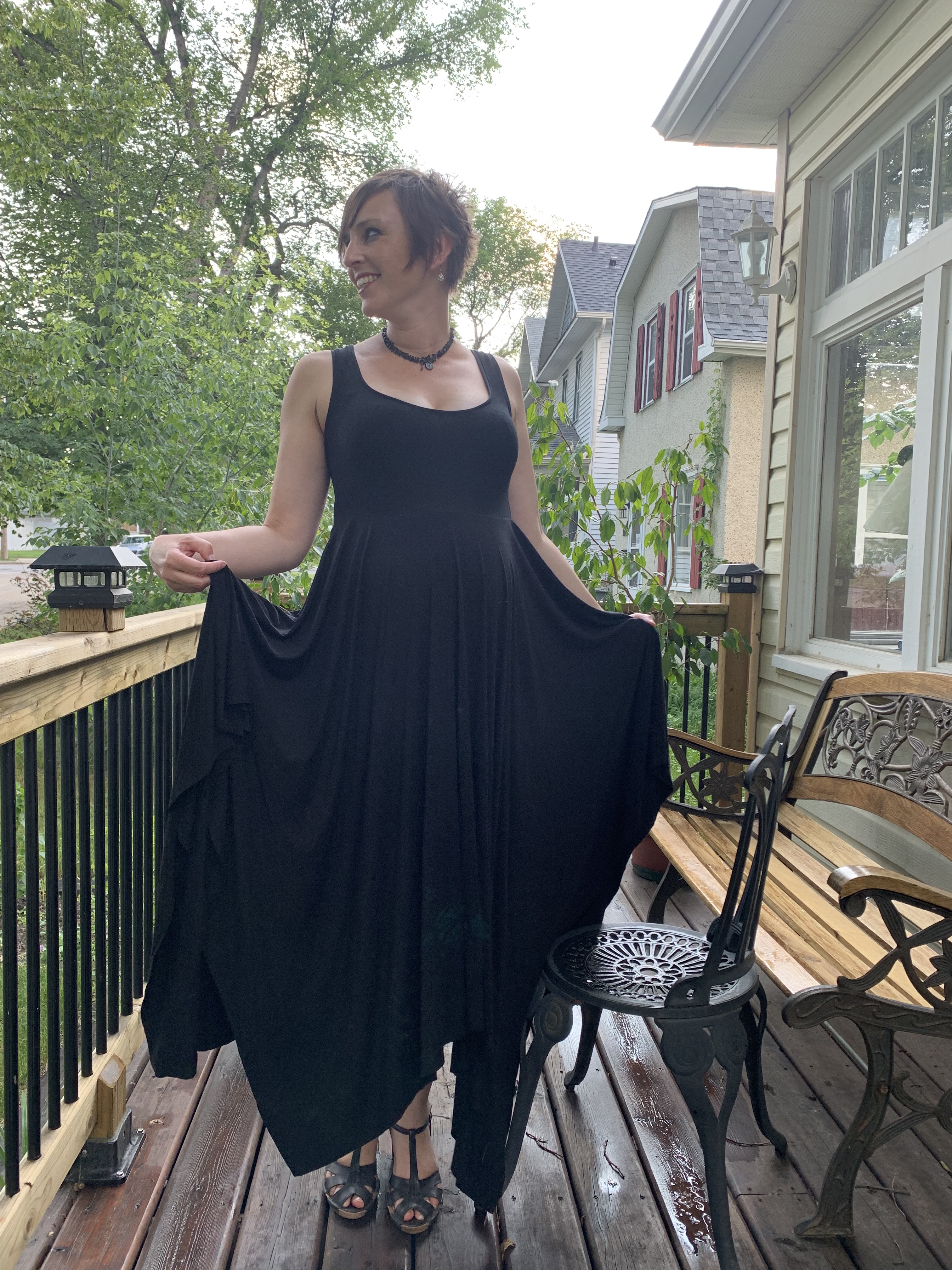 The (not so little) black dress | Tanit-Isis Sews